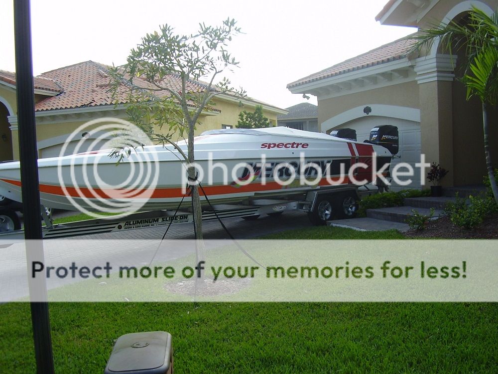 30' 2006 Spectre Cat w/ twin 300XS ==> $57,500